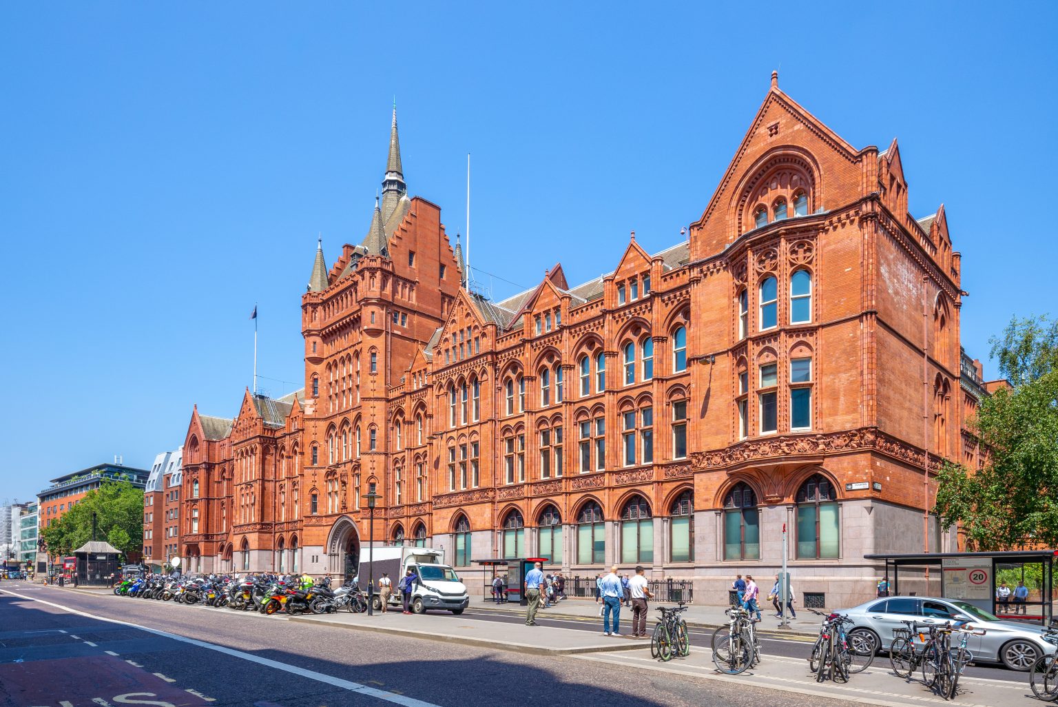 Best Things To Do in Holborn, London | Golden Tours